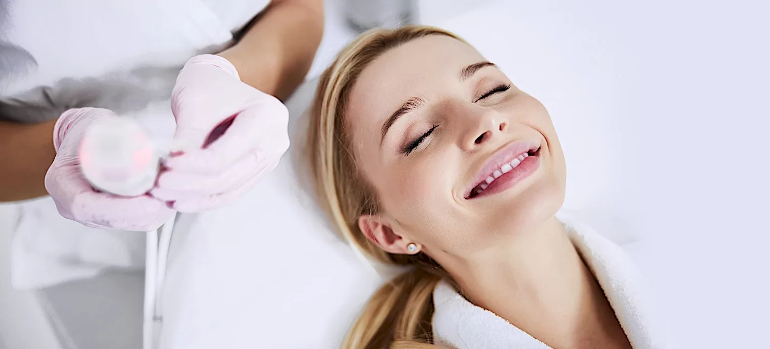 Korekcja owalu i objętości twarzy